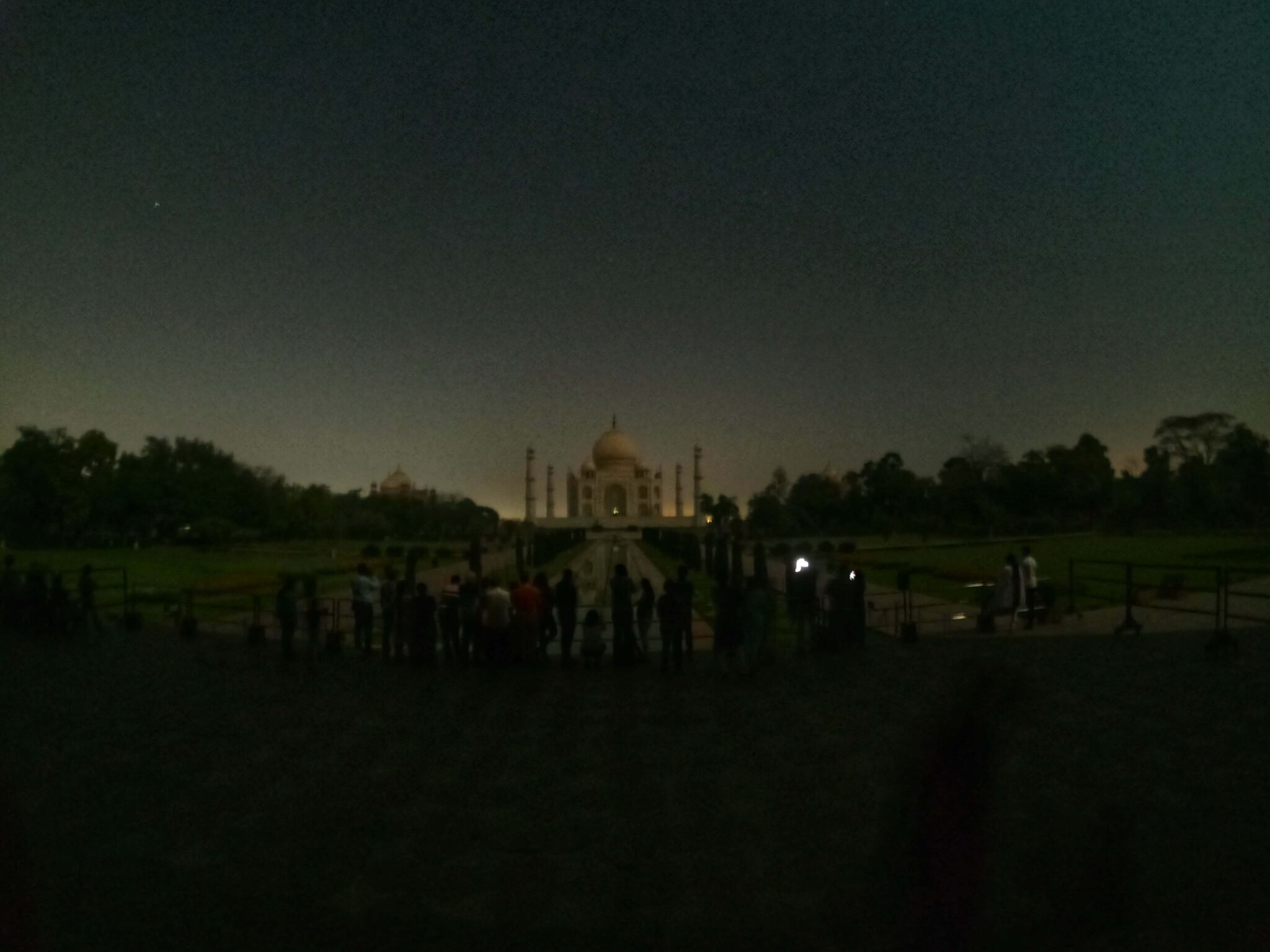 How to View the Taj Mahal at Night - Complete Guide(2025)