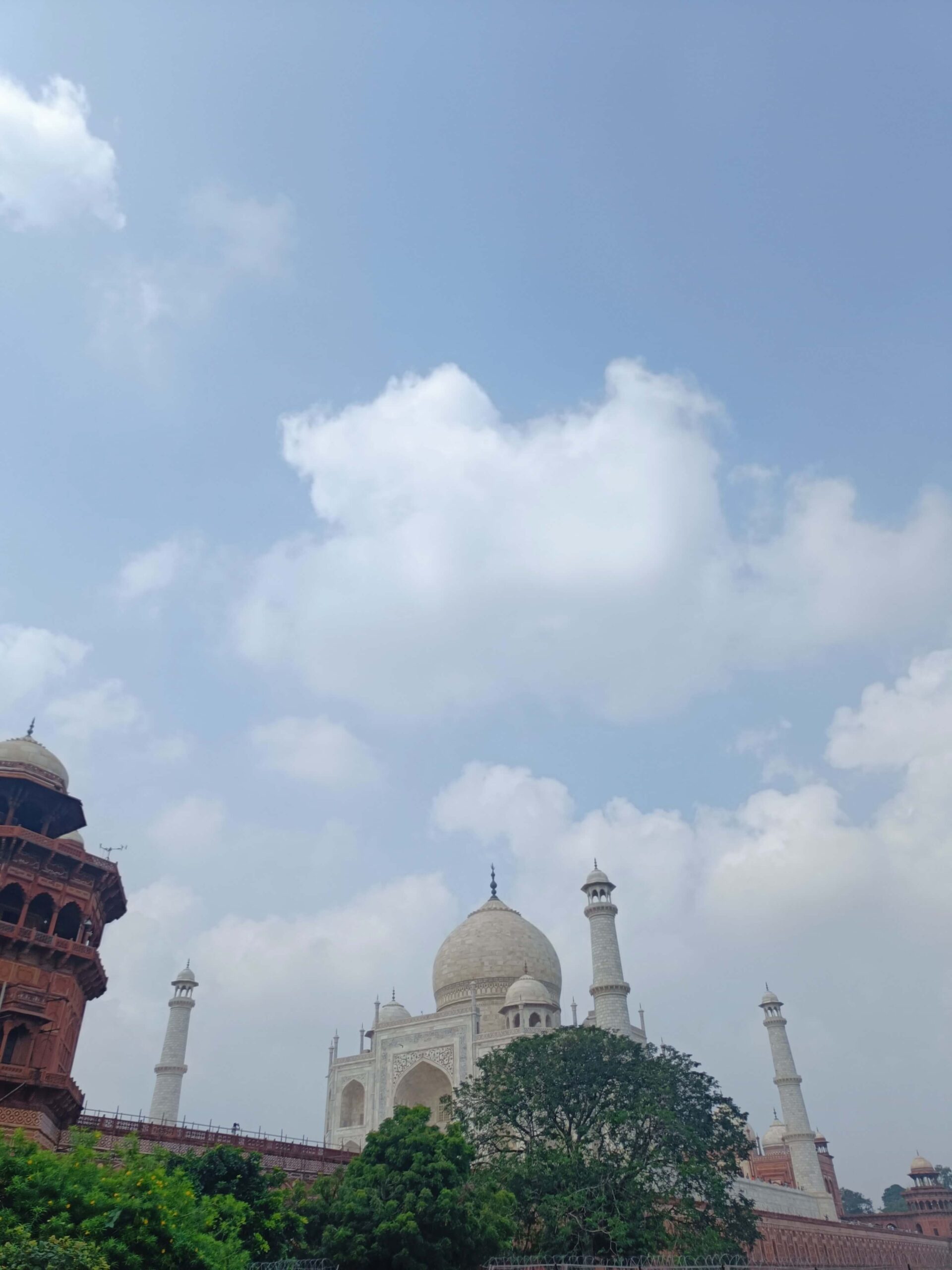 8 Best Spots To View The Taj Mahal From In Agra - Stories of Raku